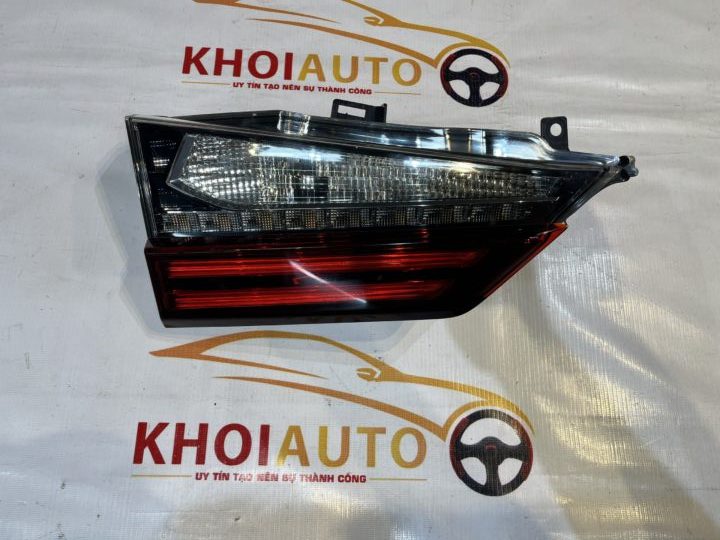 81590-0E100 Đèn Hậu Trong LEXUS RX350 2016-2018